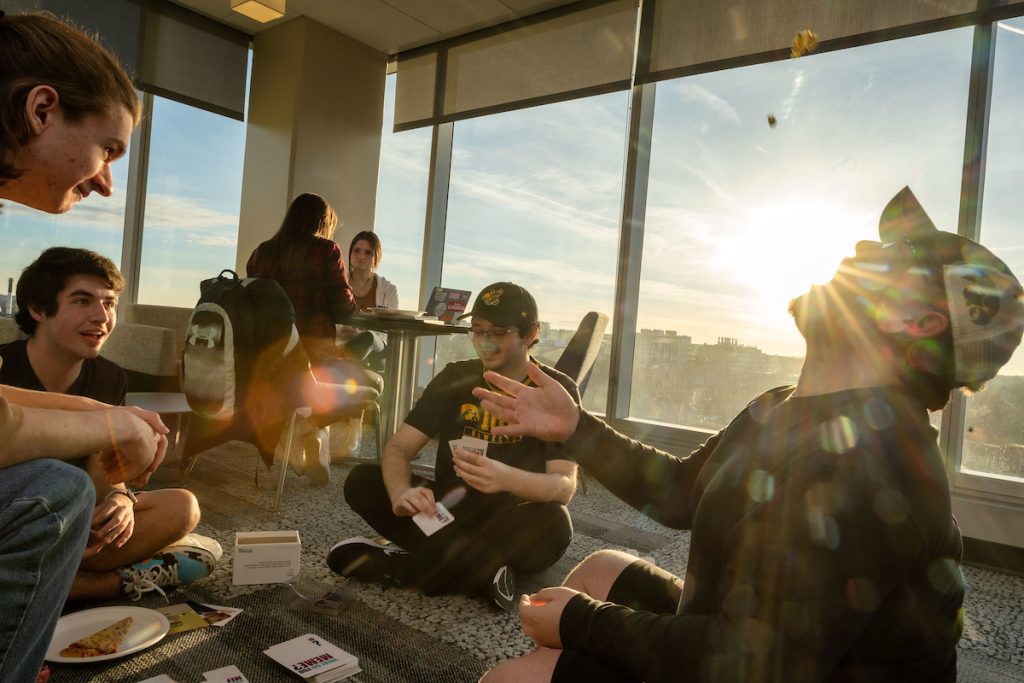 Catlett Residence Hall Game Night – Iowa Admissions