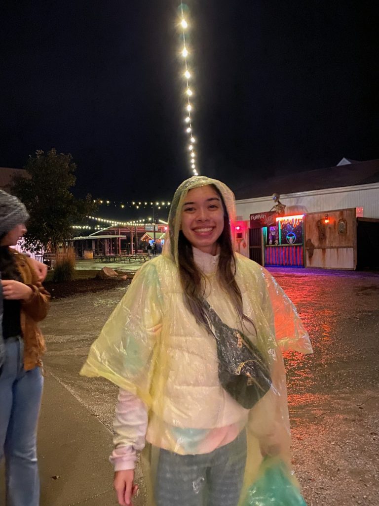 A Trip to Scream Acres: The Haunted House of All Haunted Houses!!! – Elana